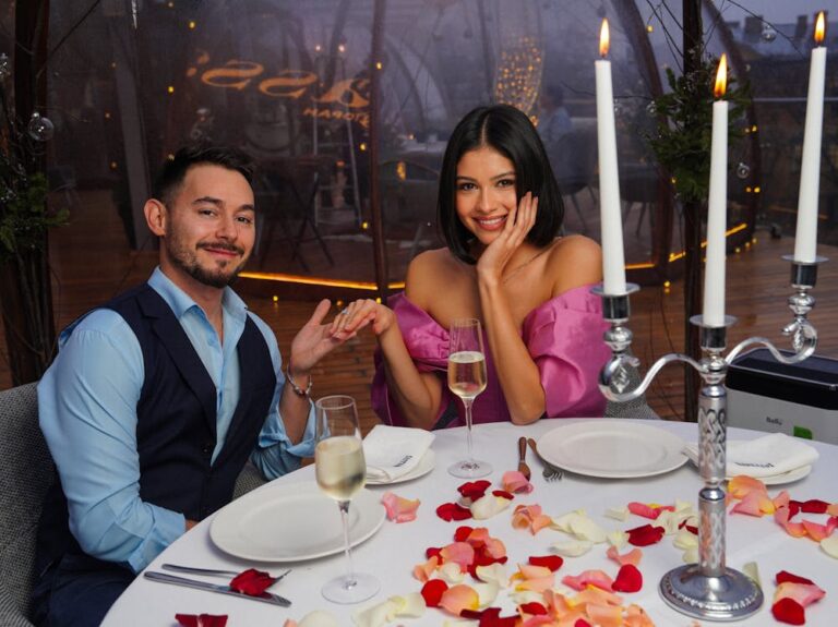 The Art of French Dining Etiquette: A Guide to Table Manners - paris ...